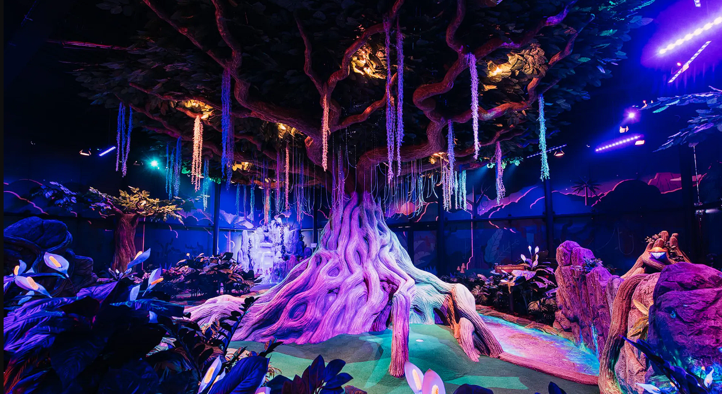 Got a First Date? You Might Want to Try Mini Golf - Love Happens Mag