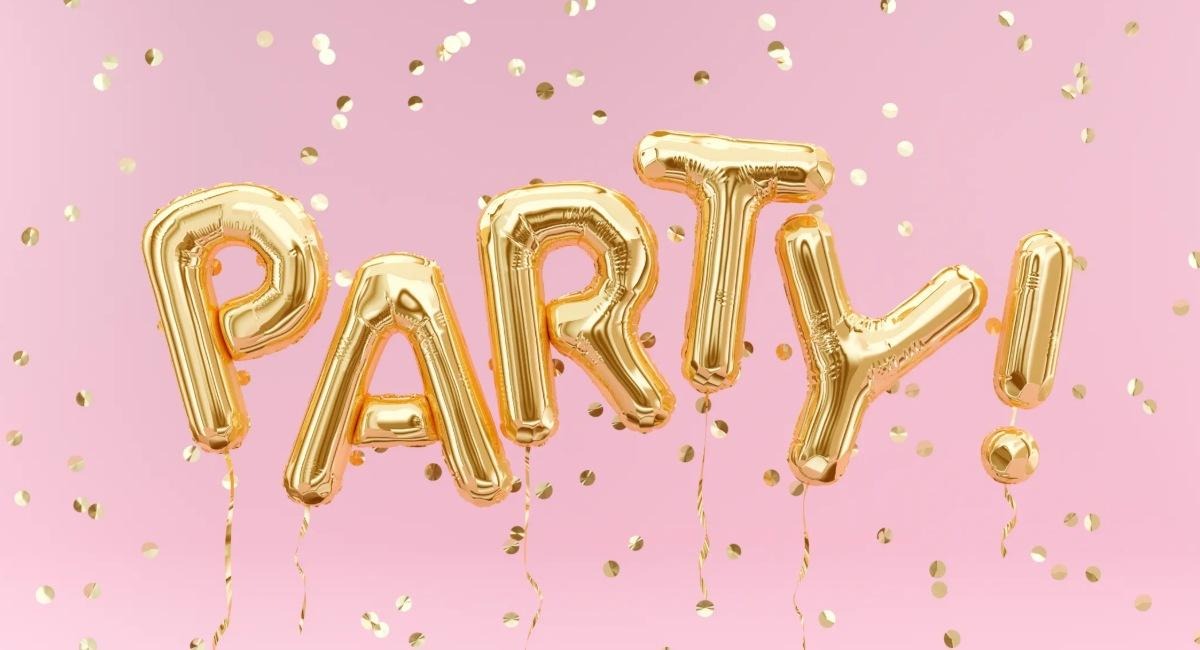 Top 5 Online Balloon Stores with Foil Letter Balloons - Love Happens Mag