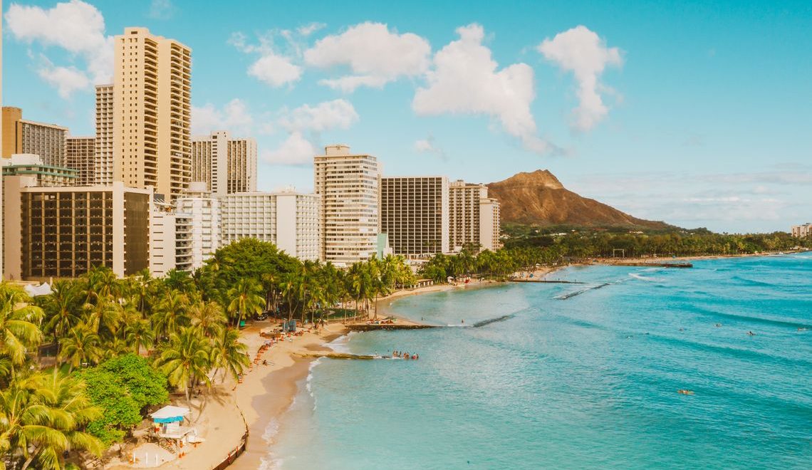 The Particular Beauty of Moving Your Whole Life to a Hawaiian Island ...